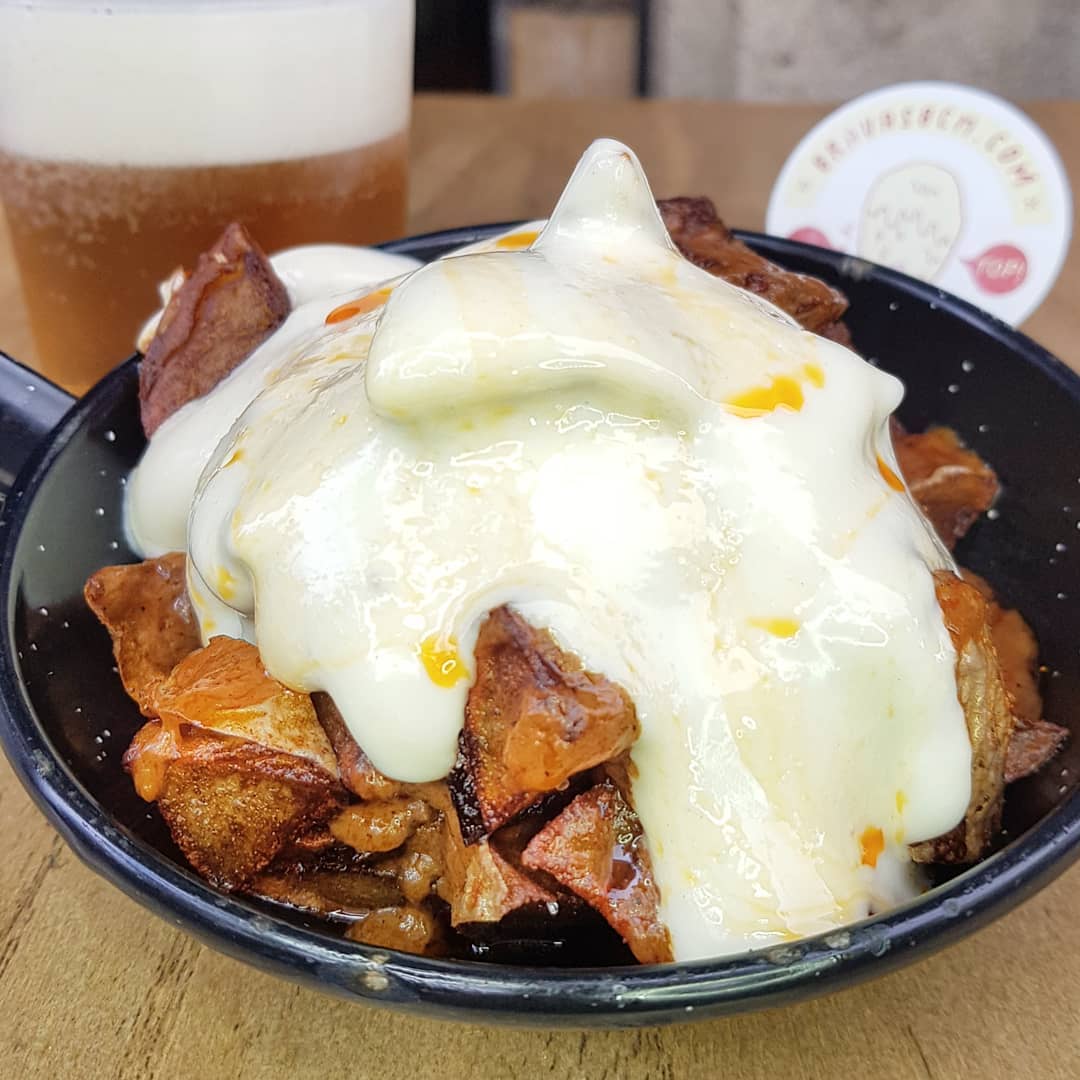 El Martinet • Patatas Bravas Barcelona