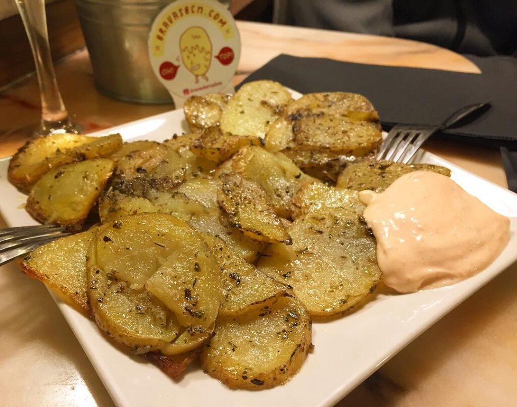 Blog • Tu guía, las mejores Patatas Bravas de Barcelona